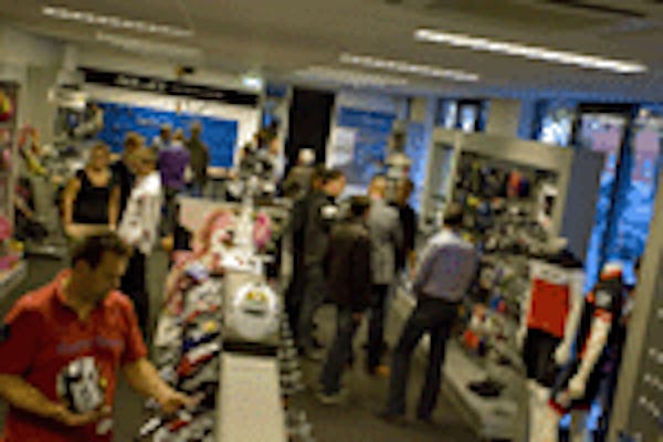 Drukte bij opening nieuwe showroom Juncker Bike Parts