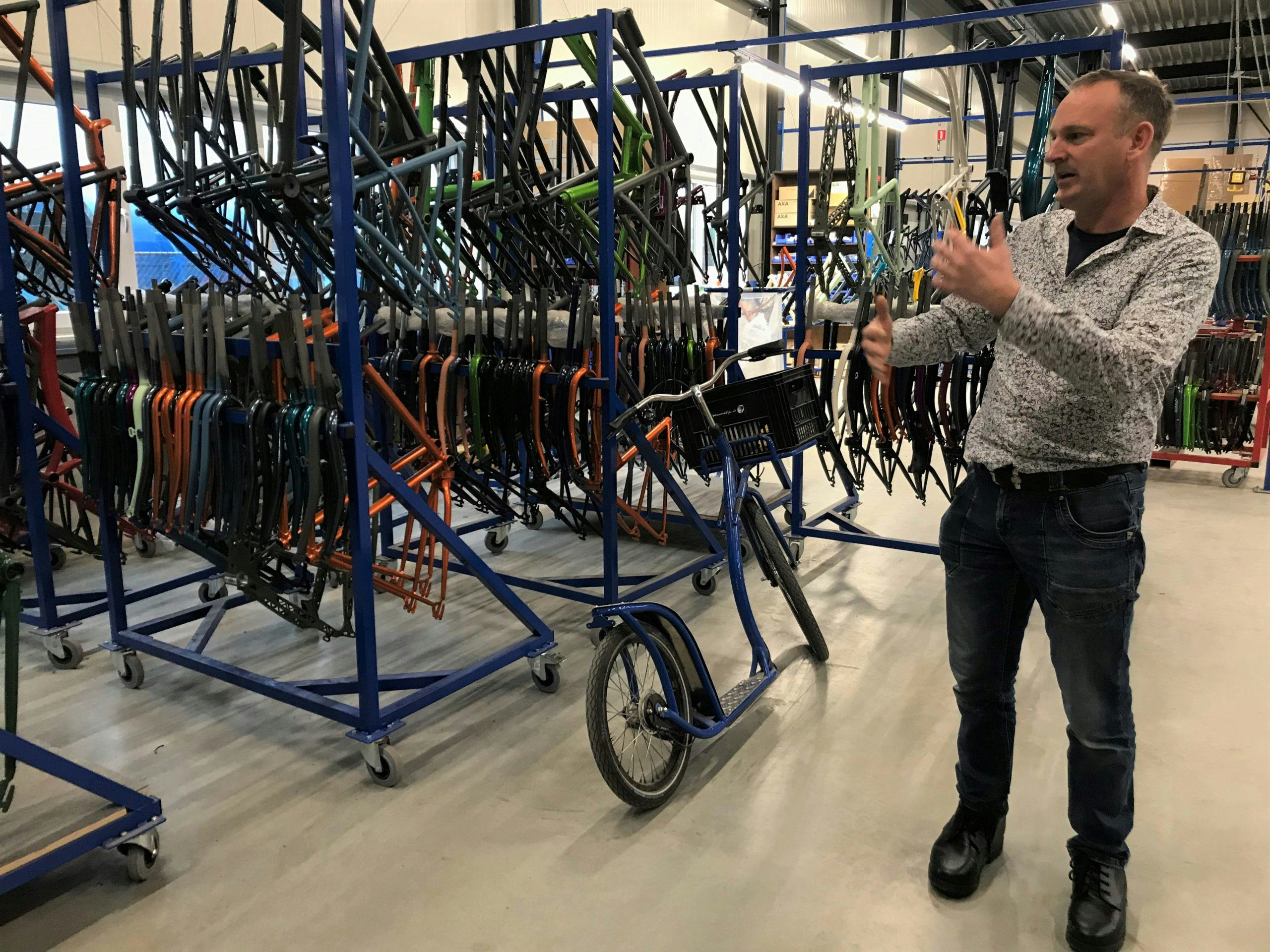 Jan Rijkeboer reikt 200.000e Azor uit